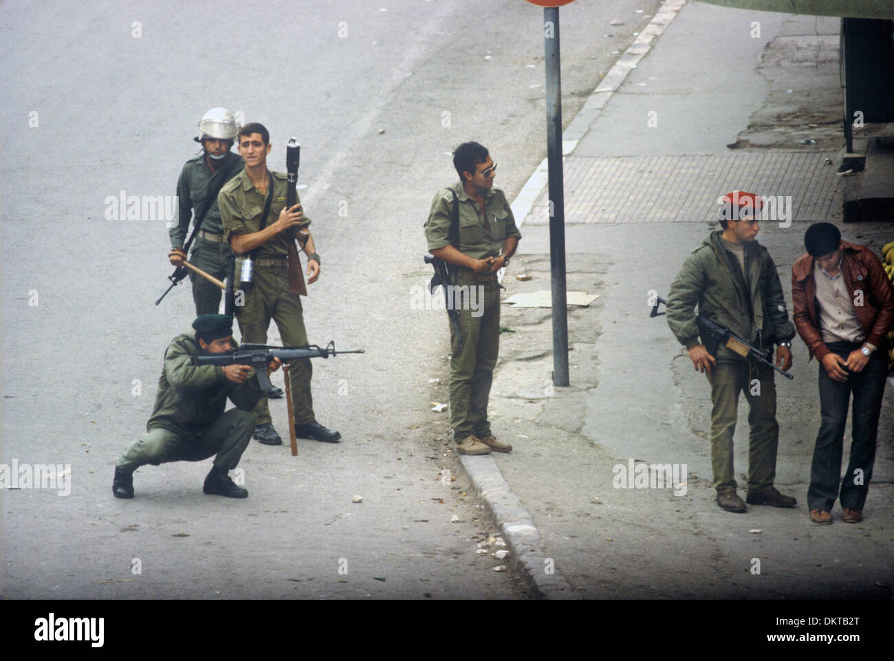 Israeli soldier 1980s hi-res stock photography and images - Alamy