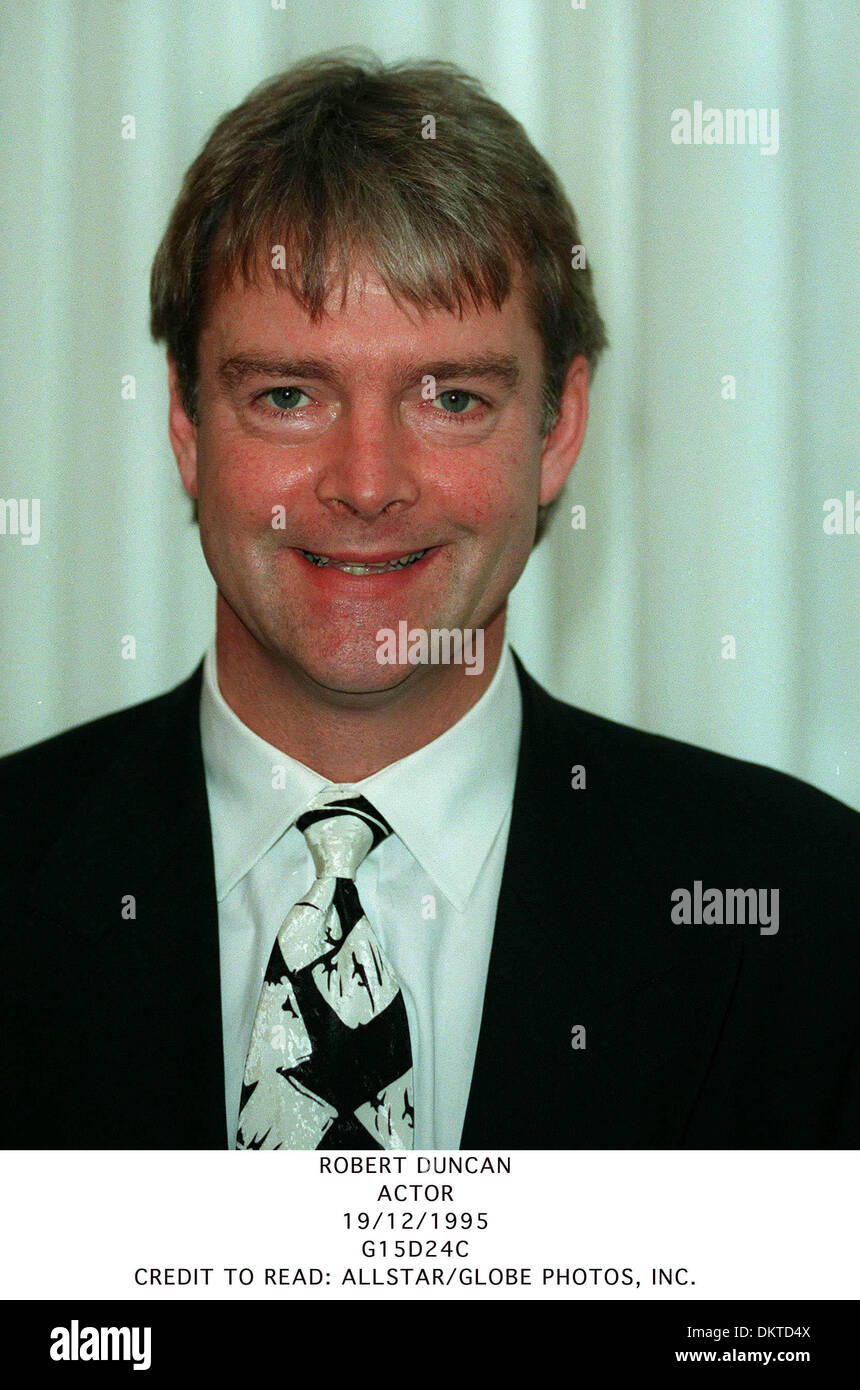 ROBERT DUNCAN.ACTOR.19/12/1995.G15D24C.CREDIT TO READ Stock Photo - Alamy