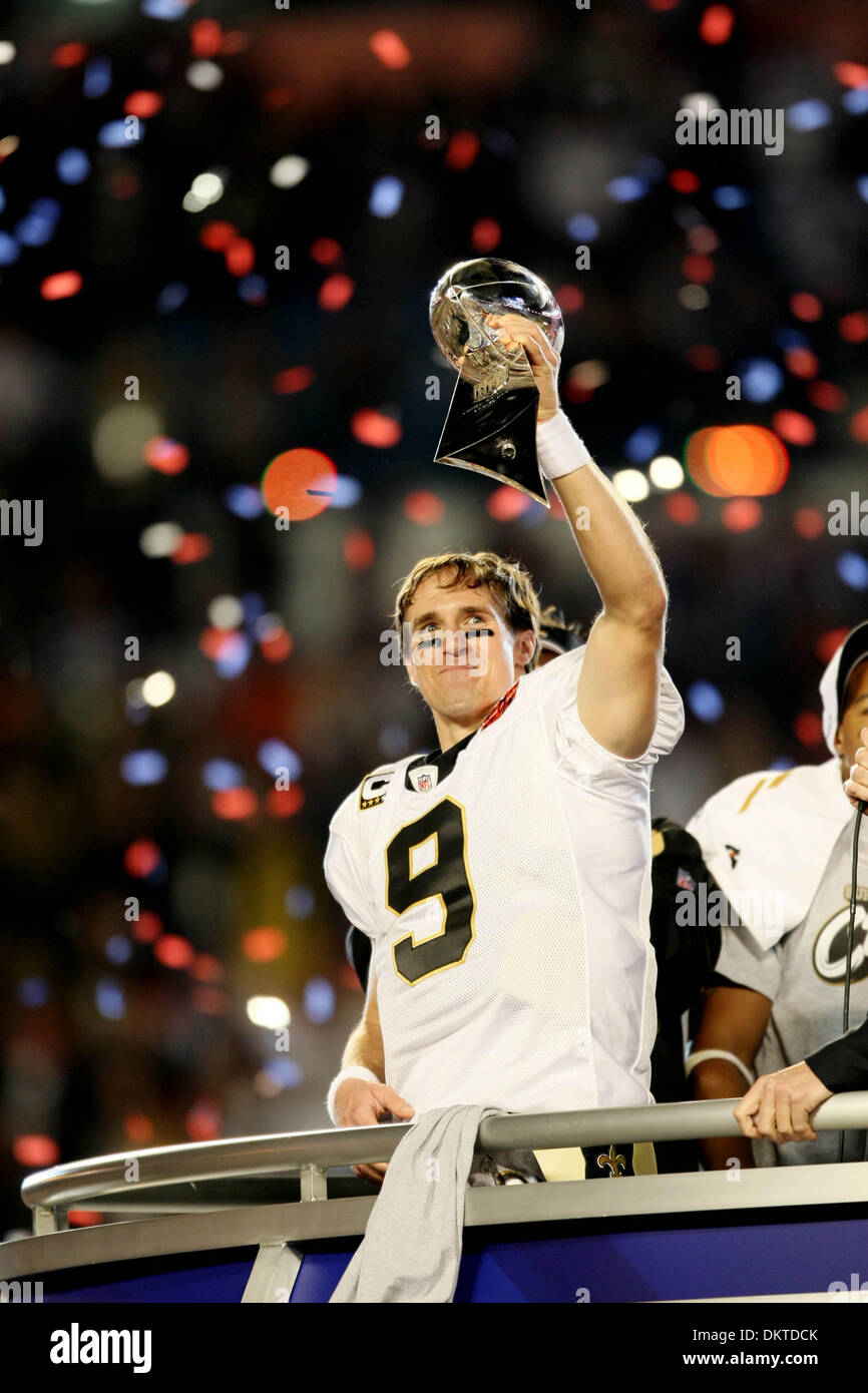 Drew brees vince lombardi trophy hi-res stock photography and images ...