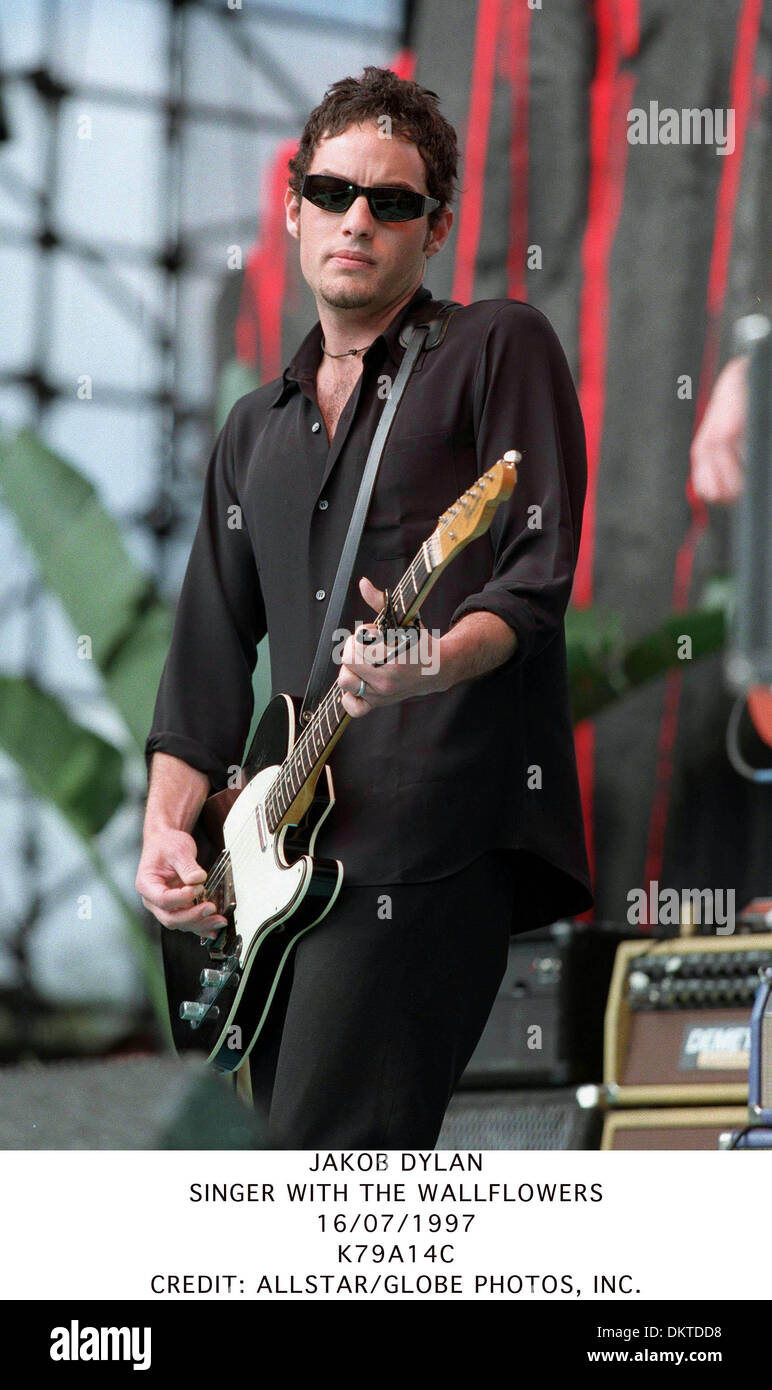 Jakob dylan hi-res stock photography and images - Alamy