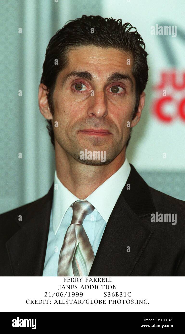 Jane's addiction 1999 hi-res stock photography and images - Alamy