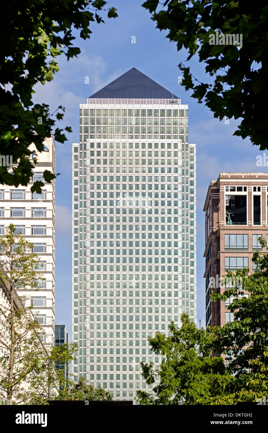 One Canada Square Office Building, Canary Wharf , London, England, UK ...