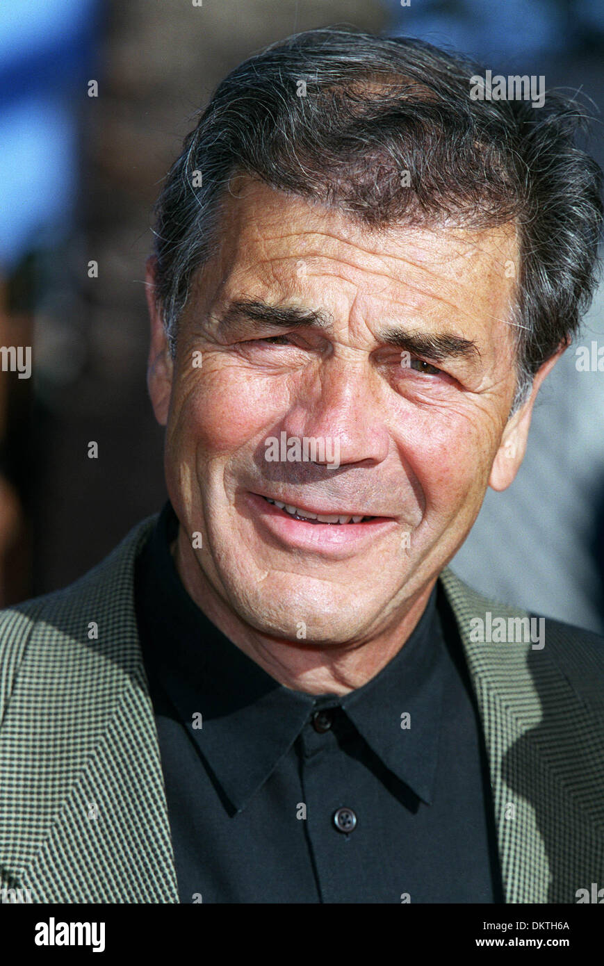 ROBERT FORSTER.ACTOR.LOS ANGELES, USA.16/07/2001.BL1E16AC Stock Photo ...