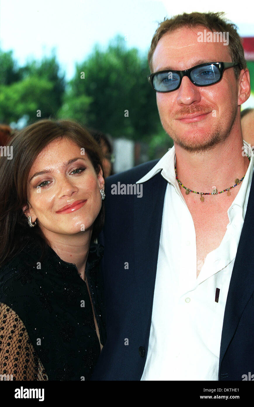 Anna friel david thewlis 2001 hi-res stock photography and images - Alamy