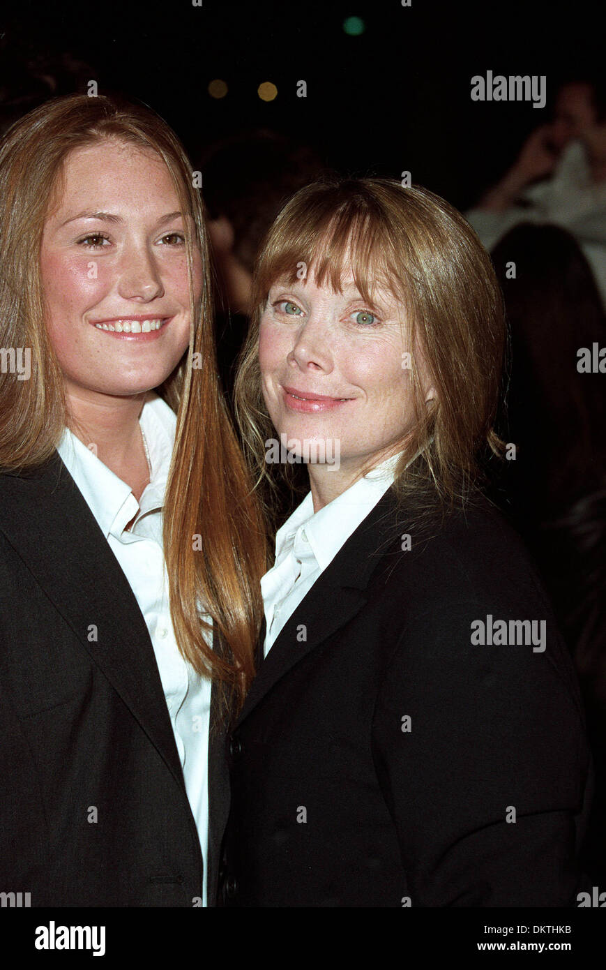 SCHUYLER FISK & SISSY SPACEK.ACTRESS V ACTRESS.PARAMOUNT STUDIOS, LA ...