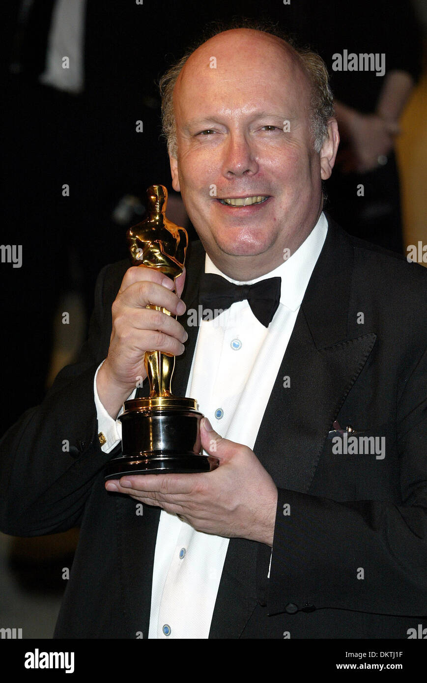JULIAN FELLOWS.WRITER WITH HIS OSCAR.A.BEVERLY HILLS, LOS ANGELES, US ...