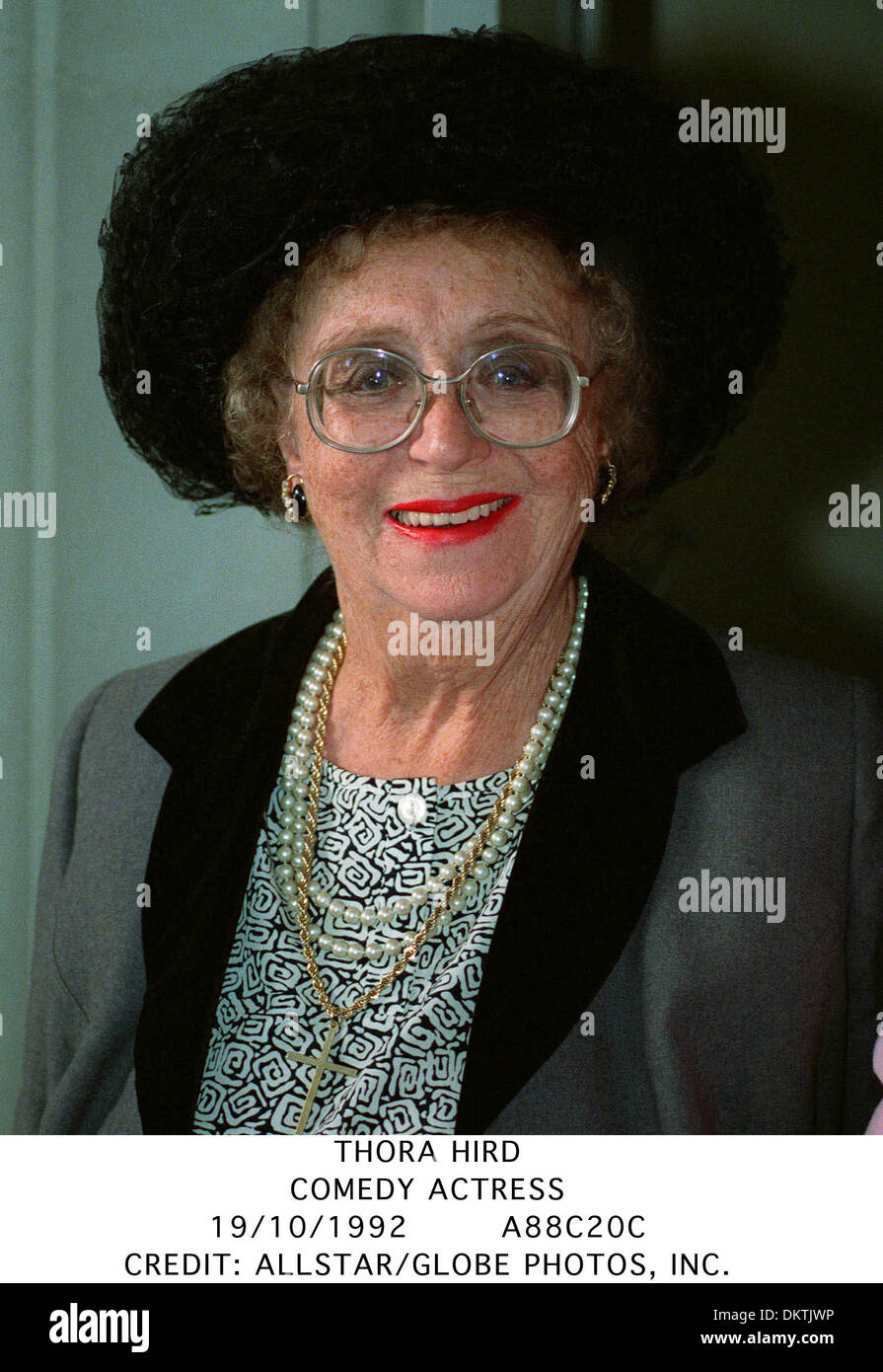 Thora hird actress hi-res stock photography and images - Alamy