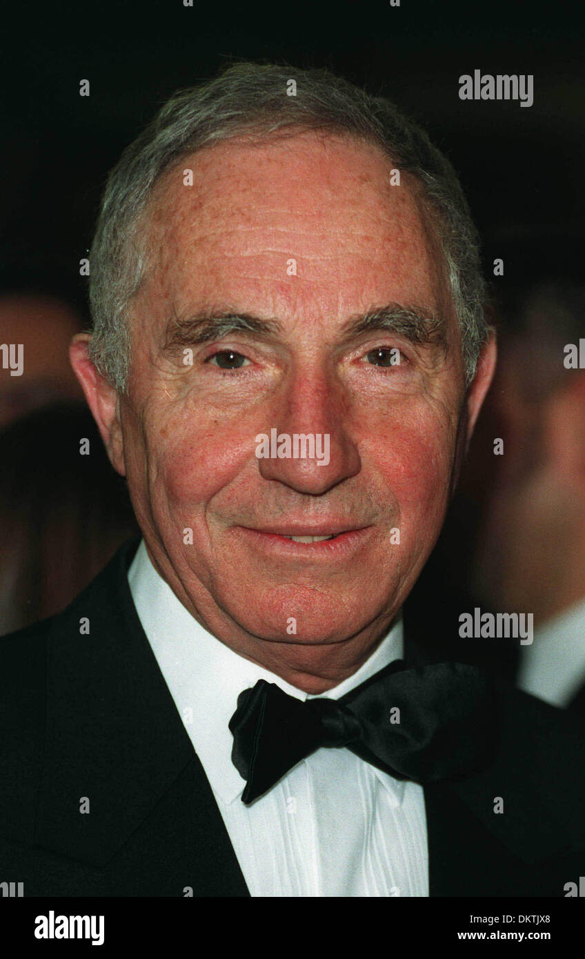 Actor nigel hawthorne hi-res stock photography and images - Alamy
