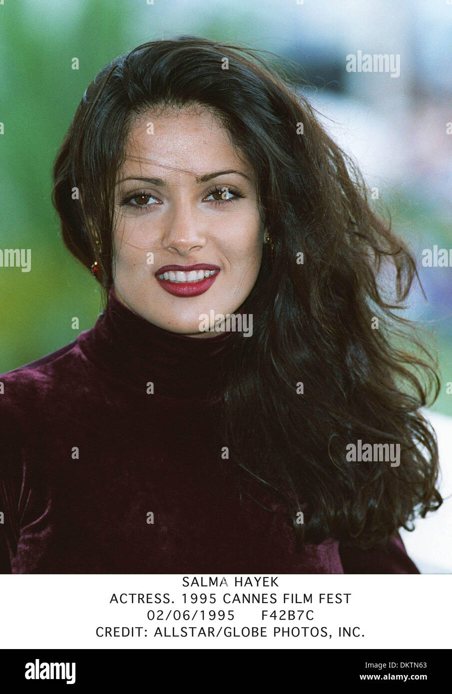 SALMA HAYEK.ACTRESS. 1995 CANNES FILM FEST.02/06/1995.F42B7C Stock ...