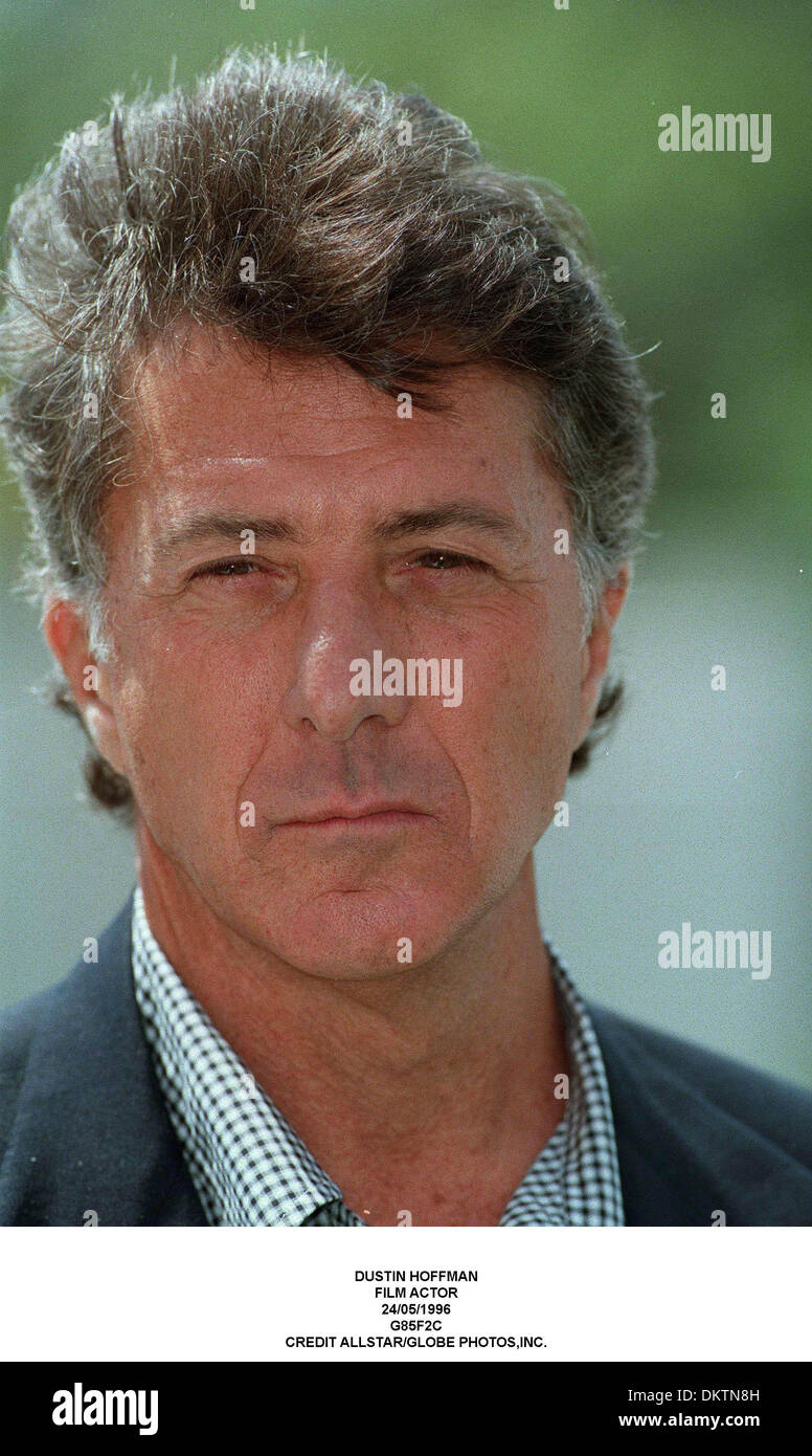 Dustin hoffman 1996 hi-res stock photography and images - Alamy