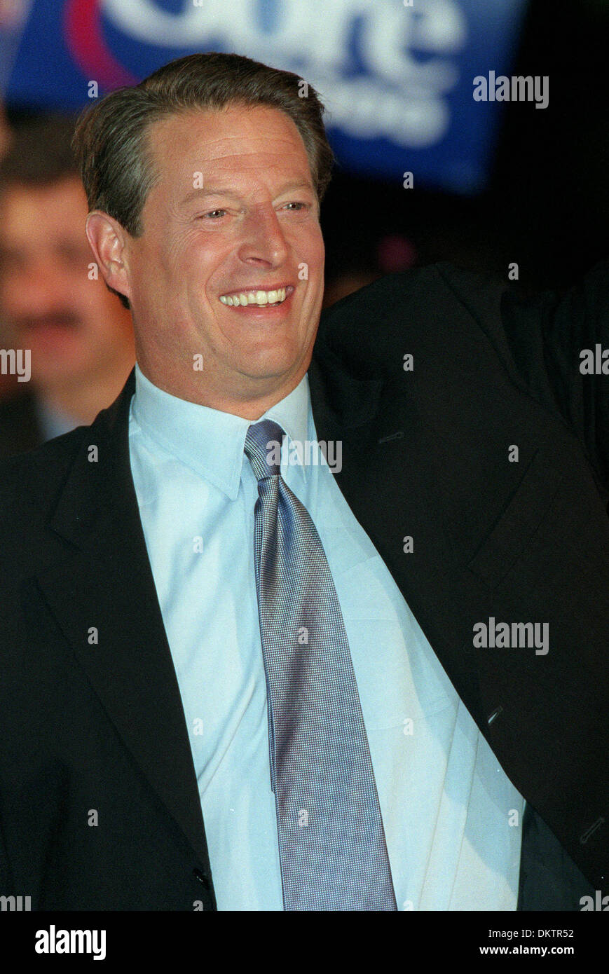 Al gore 2000 hi-res stock photography and images - Alamy