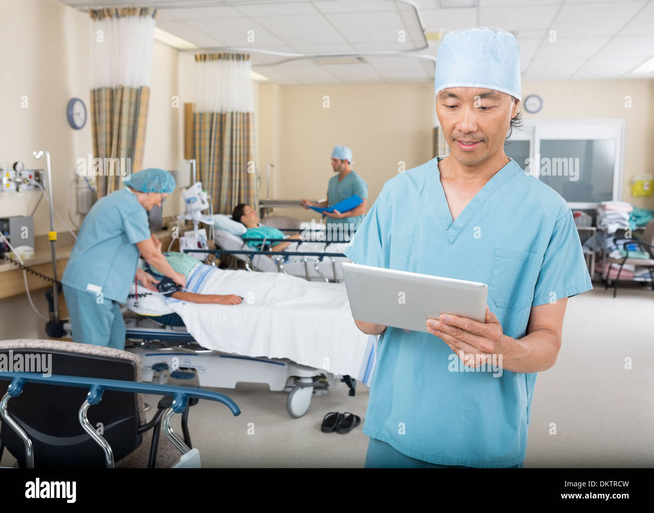 Digital communication in healthcare hi-res stock photography and images ...