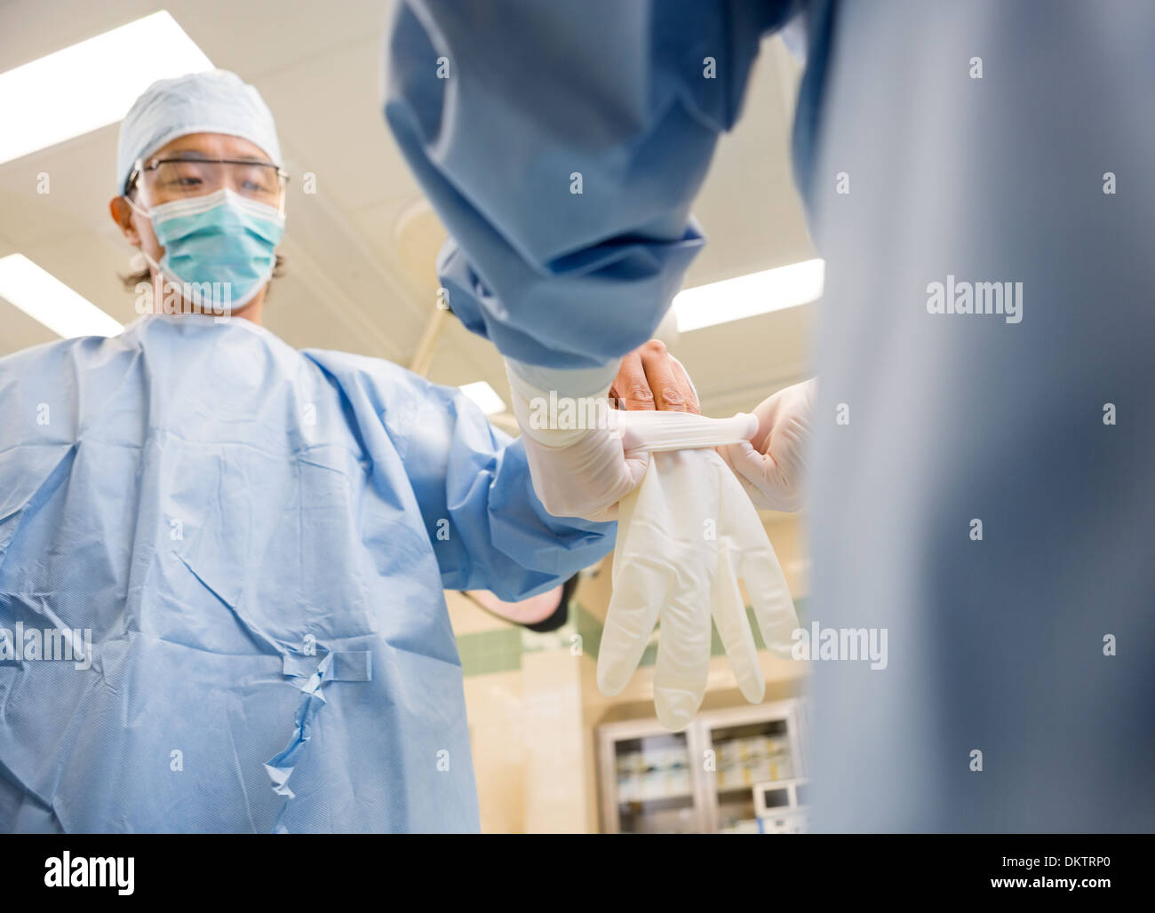 Surgical glove nurse hi-res stock photography and images - Alamy