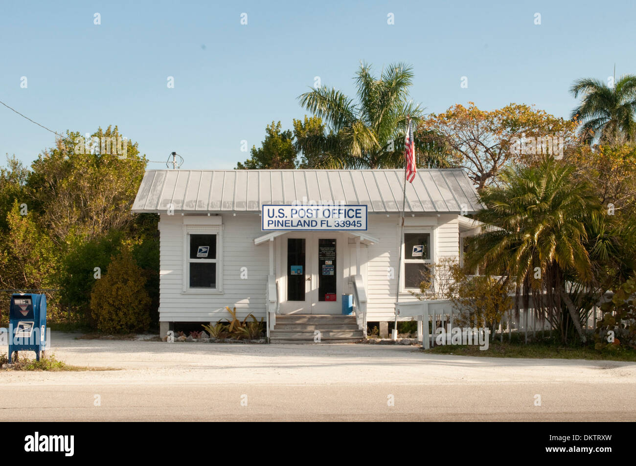 The Pineland Post Office on Pine Island, Florida, one of the smallest ...