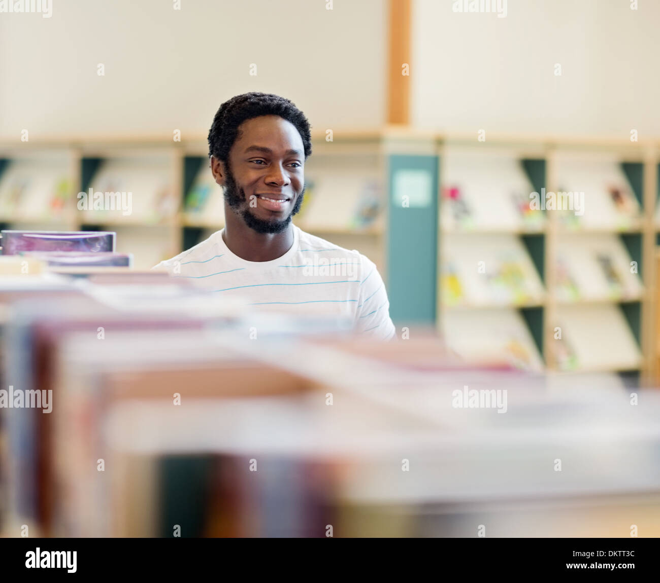 Relax read in library hi-res stock photography and images - Alamy