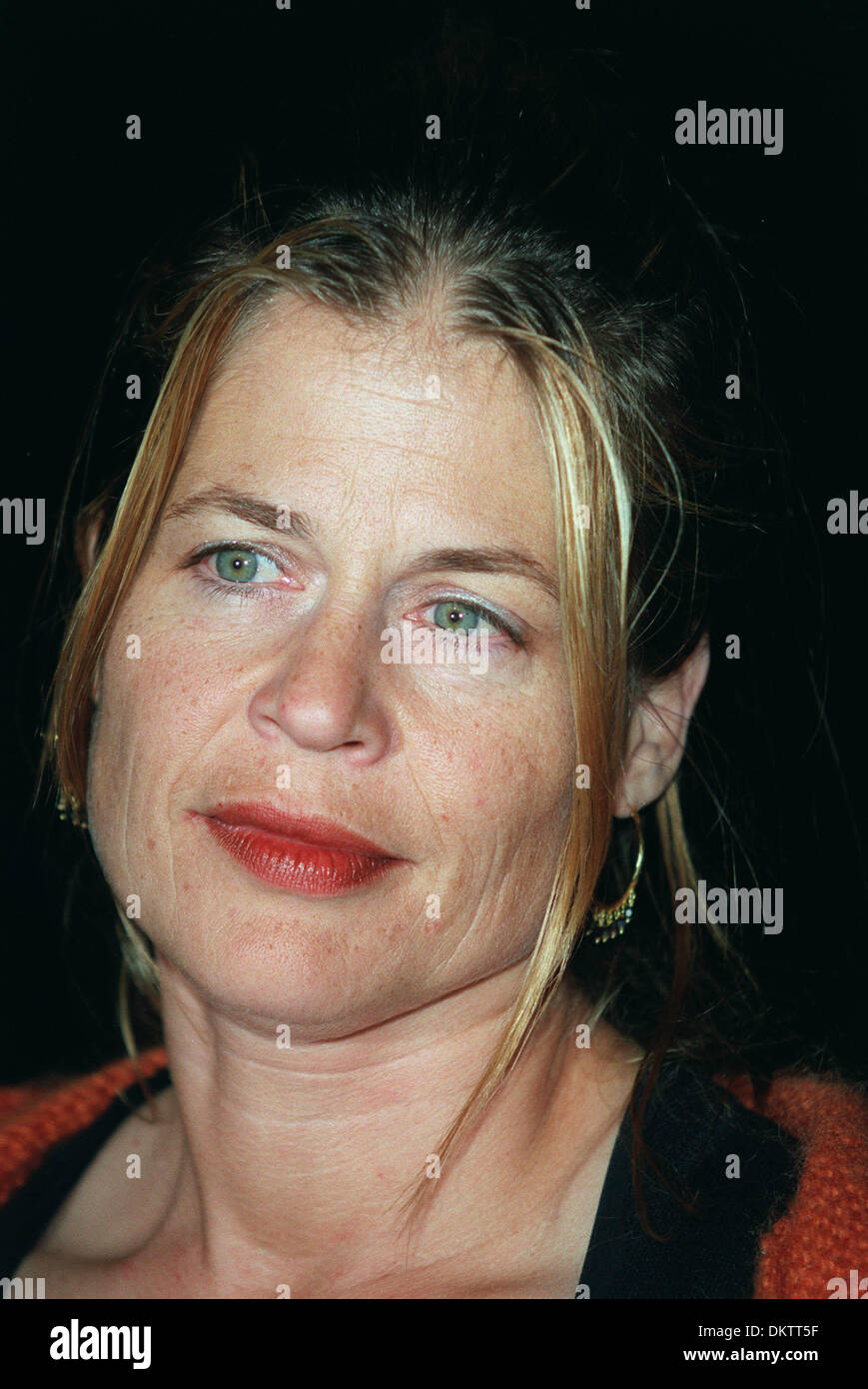 Linda hamilton actress hi-res stock photography and images - Alamy