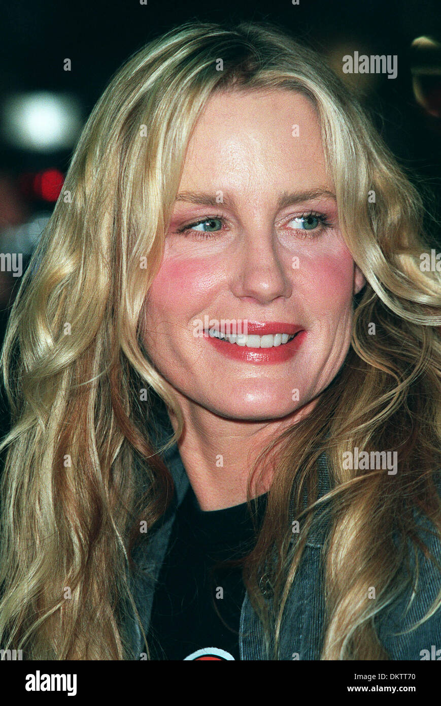 Daryl hannah 2001 hi-res stock photography and images - Alamy