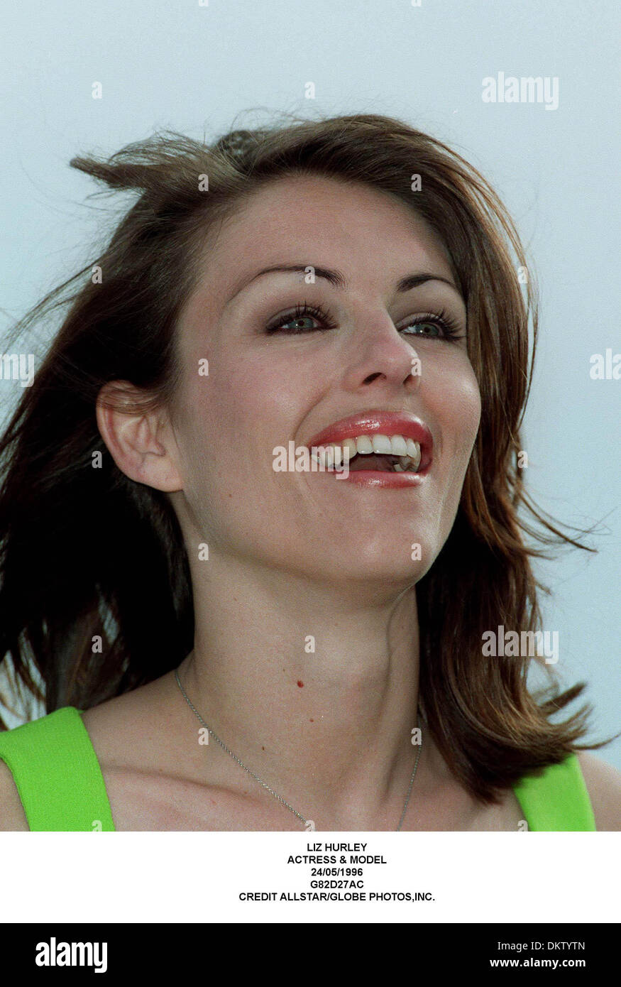 Actress and model liz hurley hi-res stock photography and images - Alamy