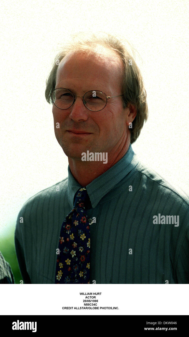 William hurt actor hi-res stock photography and images - Alamy
