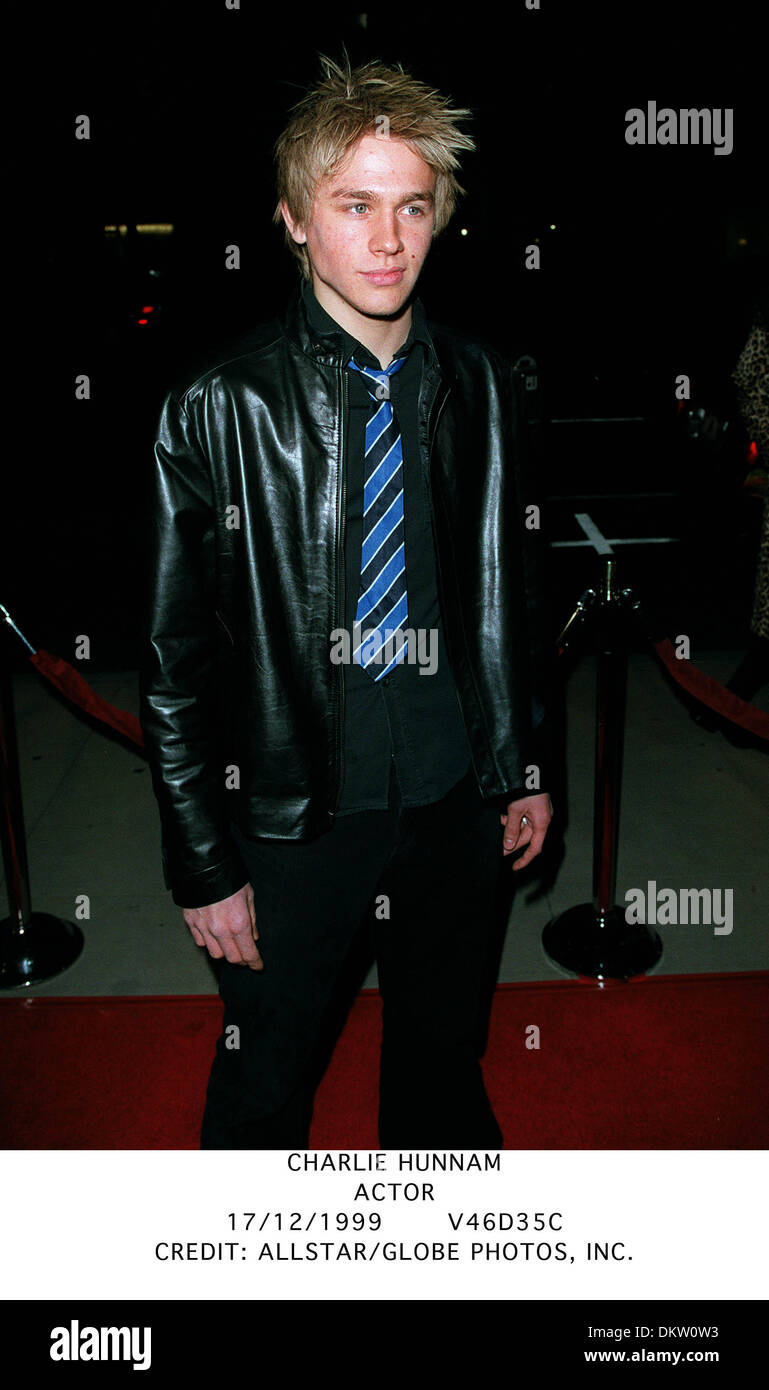 Actor charlie hunnam hi-res stock photography and images - Alamy