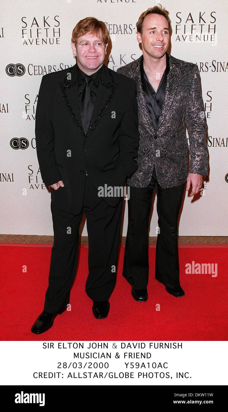 Elton john and david furnish 2000 hi-res stock photography and images ...