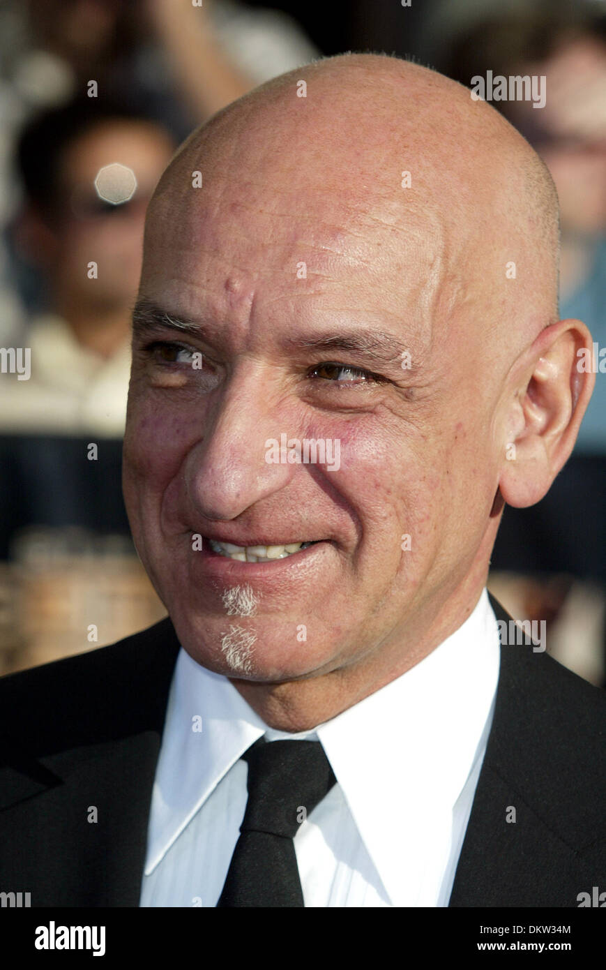 Ben kingsley theatre hi-res stock photography and images - Alamy