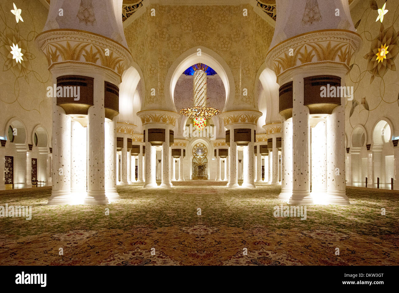 Prayer room, Sheikh Zayed Mosque, Abu Dhabi, UAE Stock Photo - Alamy