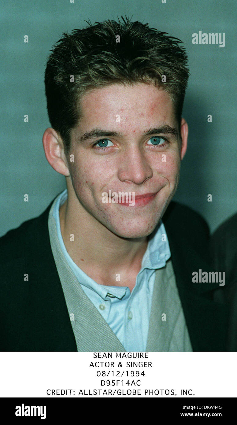 SEAN MAGUIRE.ACTOR & SINGER.08/12/1994.D95F14AC Stock Photo - Alamy