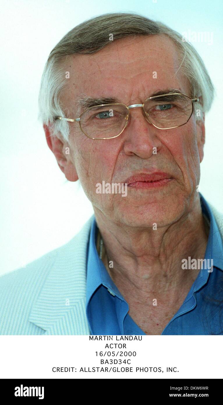 Martin landau actor hi-res stock photography and images - Alamy