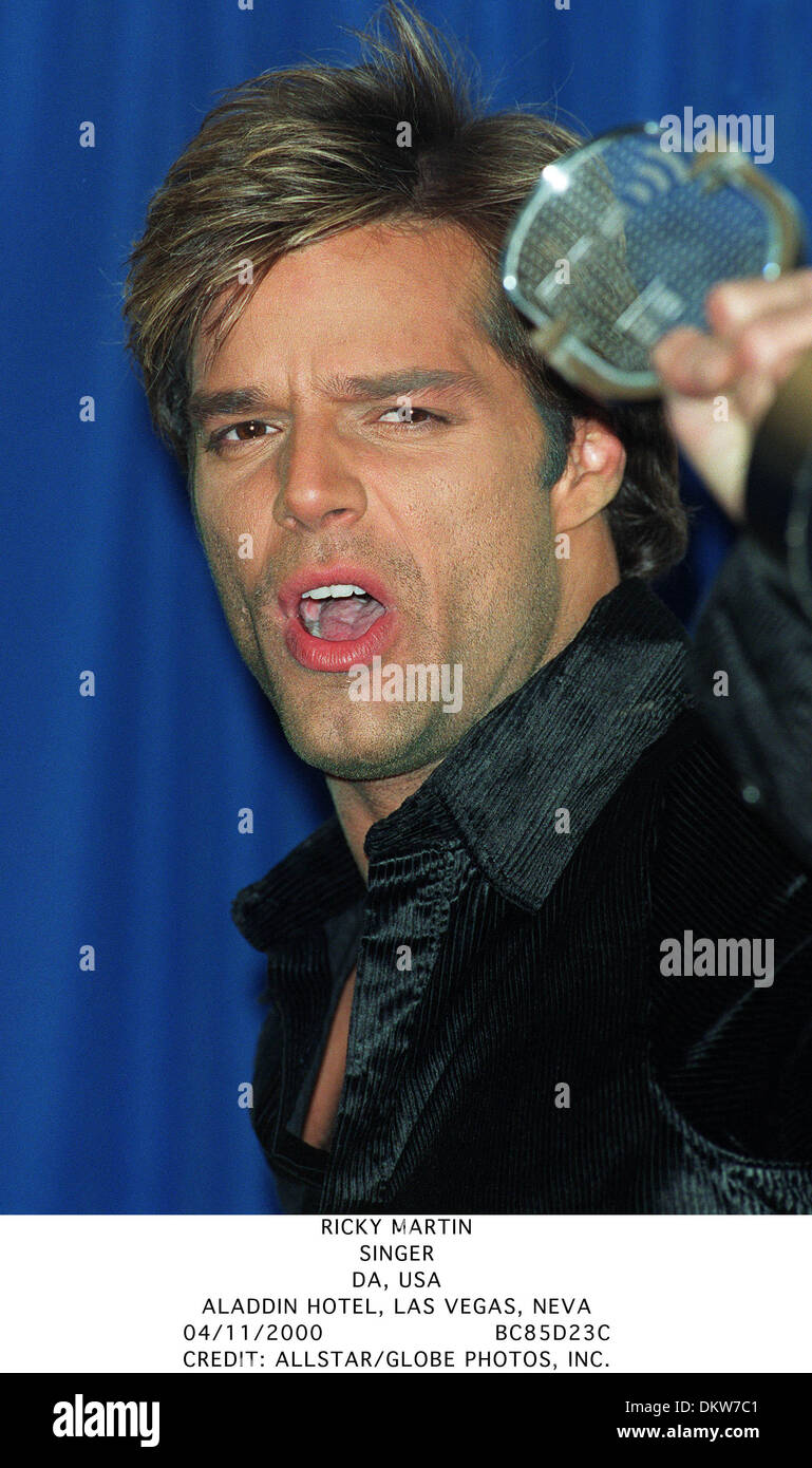 Ricky martin 2000 hi-res stock photography and images - Alamy
