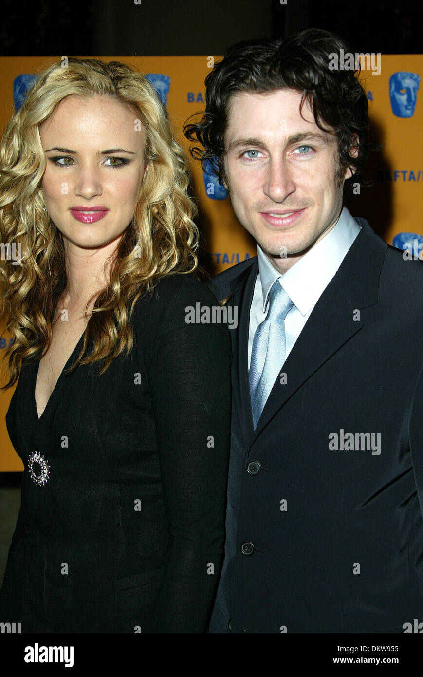 JULIETTE LEWIS & STEPHEN BERRA.ACTRESS & SKATEBOARDER.HILLS, L.A USA ...