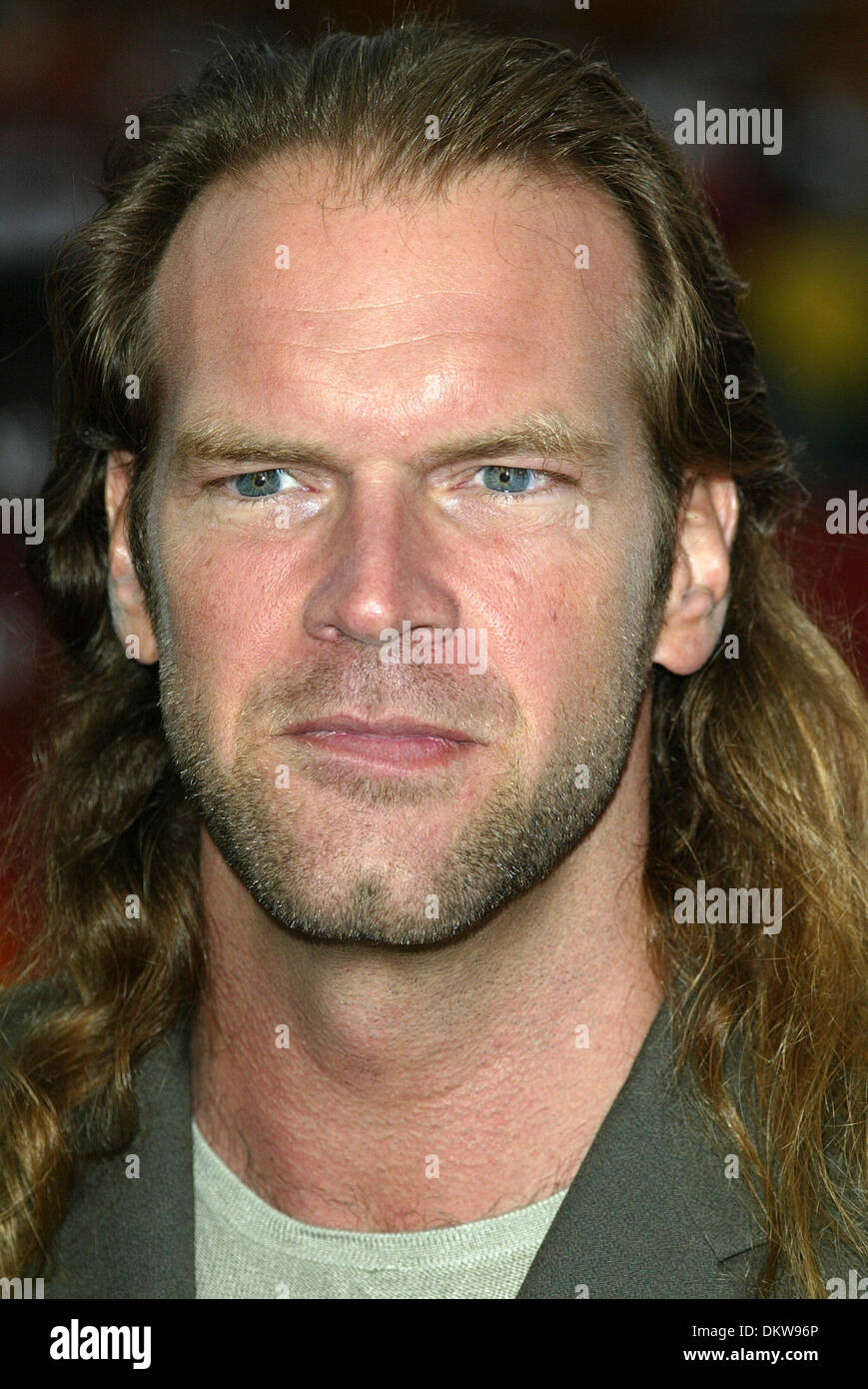 TYLER MANE.ACTOR.SA.UNIVERSAL , LOS ANGELES, U.17/04/2002.LA2680 Stock ...