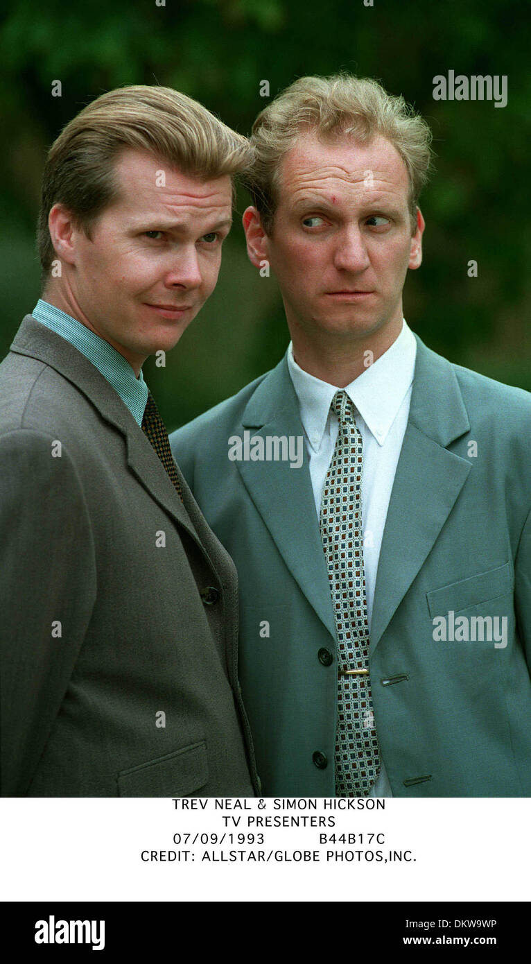 TREV NEAL & SIMON HICKSON.TV PRESENTERS.07/09/1993.B44B17C Stock Photo ...