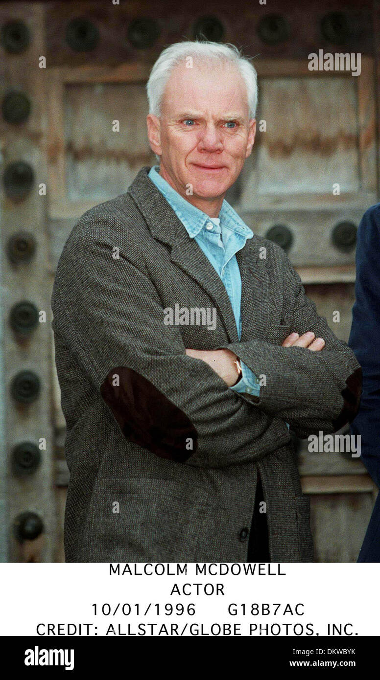 Malcolm mcdowell actor hi-res stock photography and images - Alamy