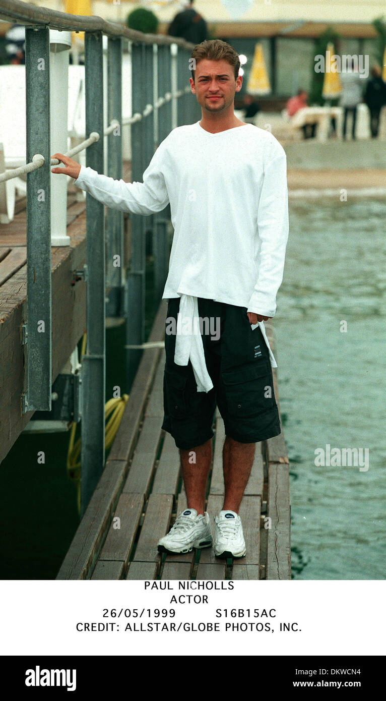 Paul nicholls actor hi-res stock photography and images - Alamy