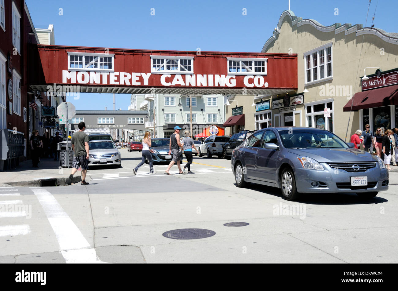 Monterey california shopping hi-res stock photography and images - Alamy