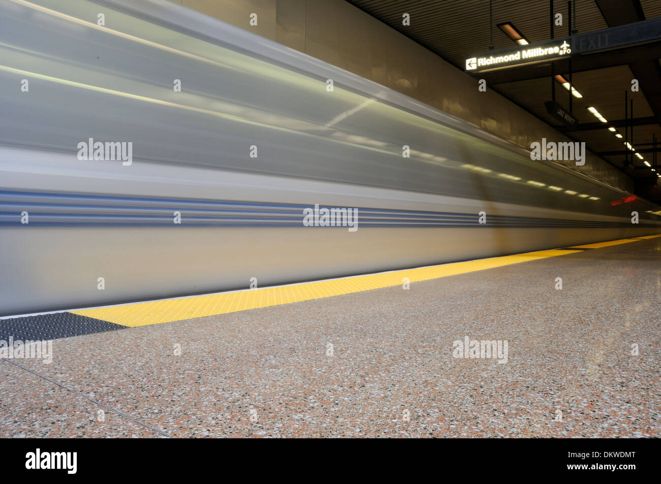 Bart train station hi-res stock photography and images - Alamy
