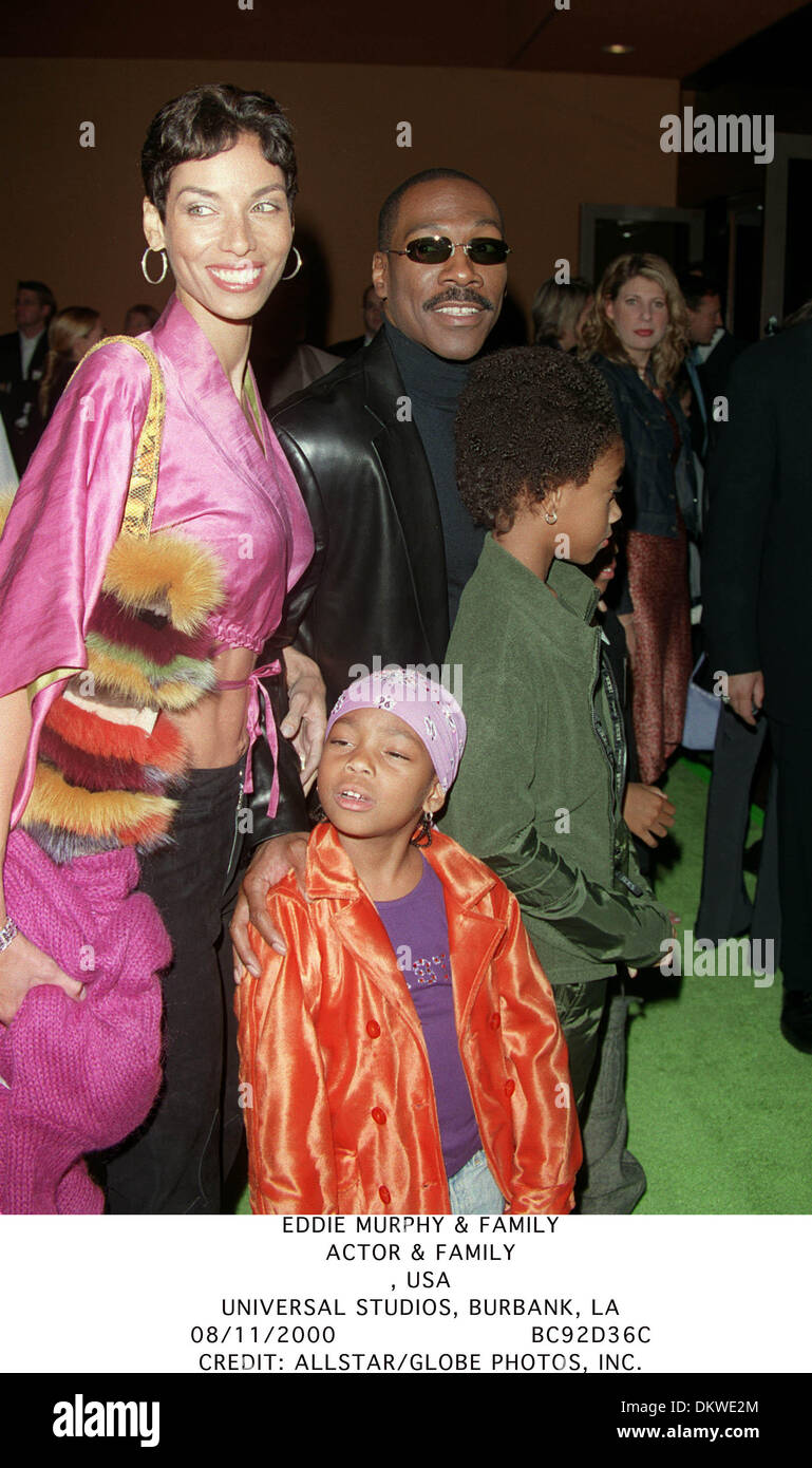 Nov. 8, 2000 - UNIVERSAL STUDIOS, BURBANK, LA - EDDIE MURPHY & FAMILY ...