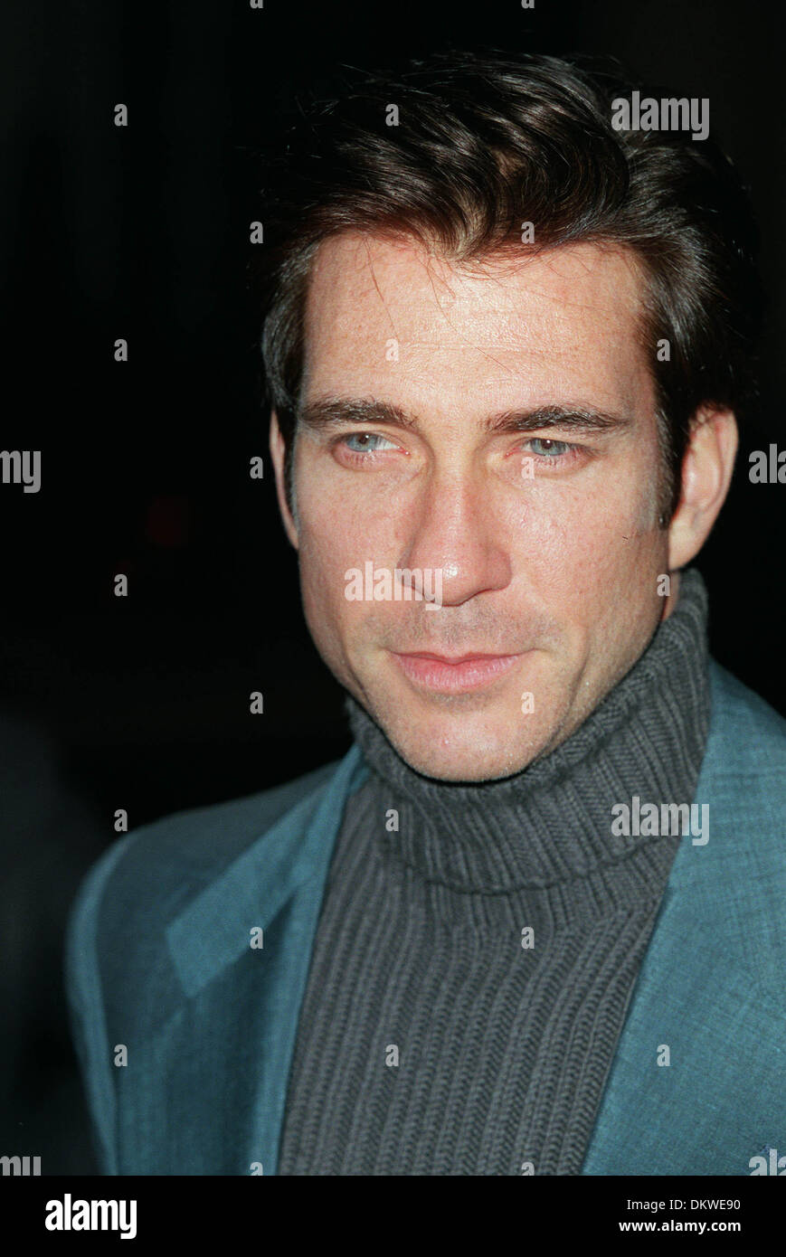 DYLAN MCDERMOTT.ACTOR.BEVERLY HILLS, LA, USA.13/02/2001.BF30F2C Stock ...