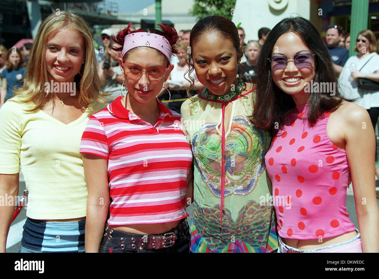 NOBODYS ANGEL.POP GROUP.DISNEY ADVENTURE, LA, USA.18/03/2001.BG27E25C ...