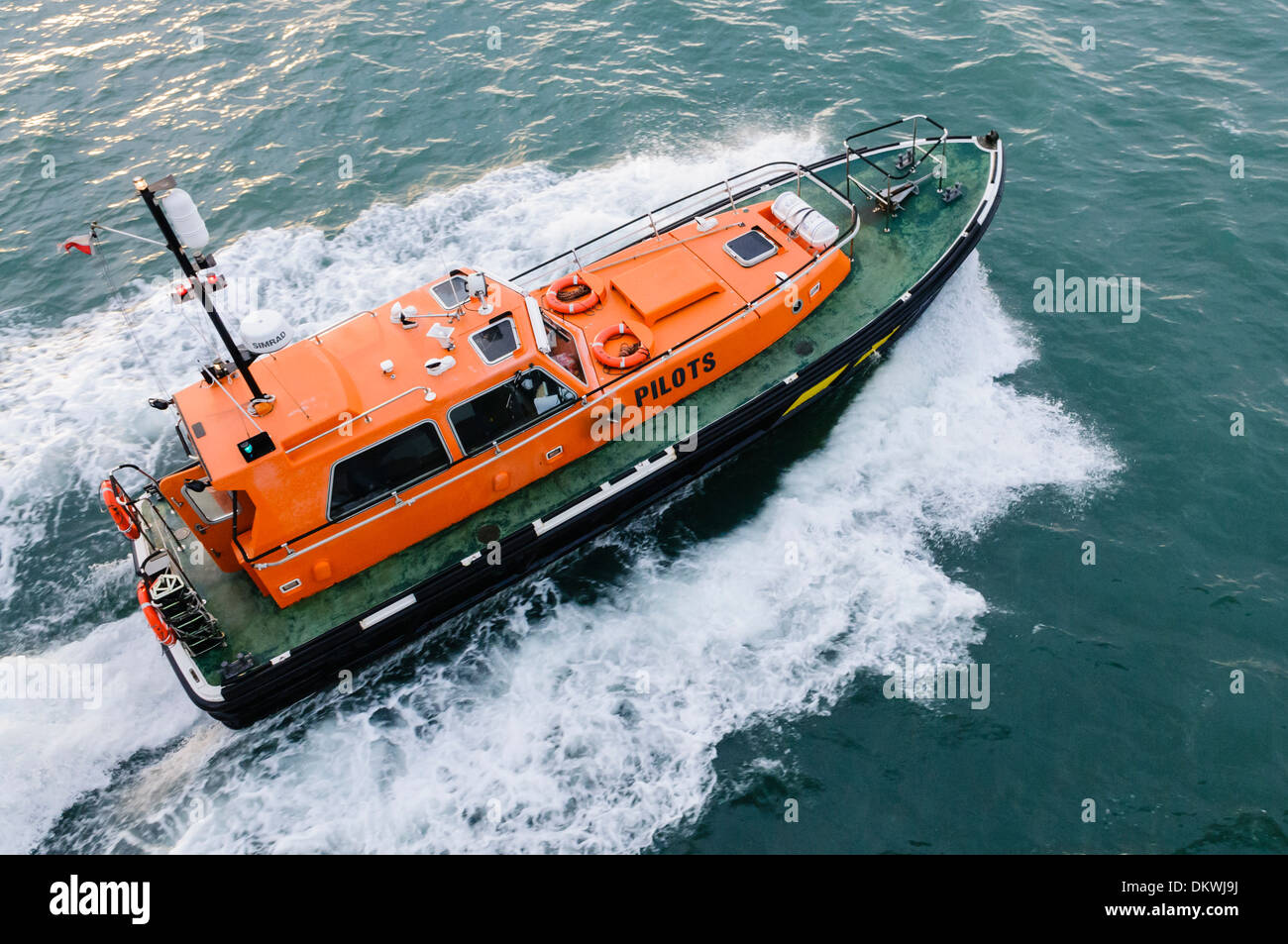 Pilot tender hi-res stock photography and images - Alamy