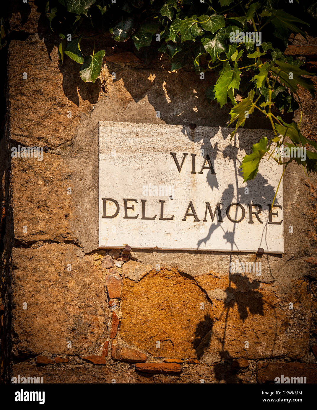 Tuscany road signs hi-res stock photography and images - Alamy