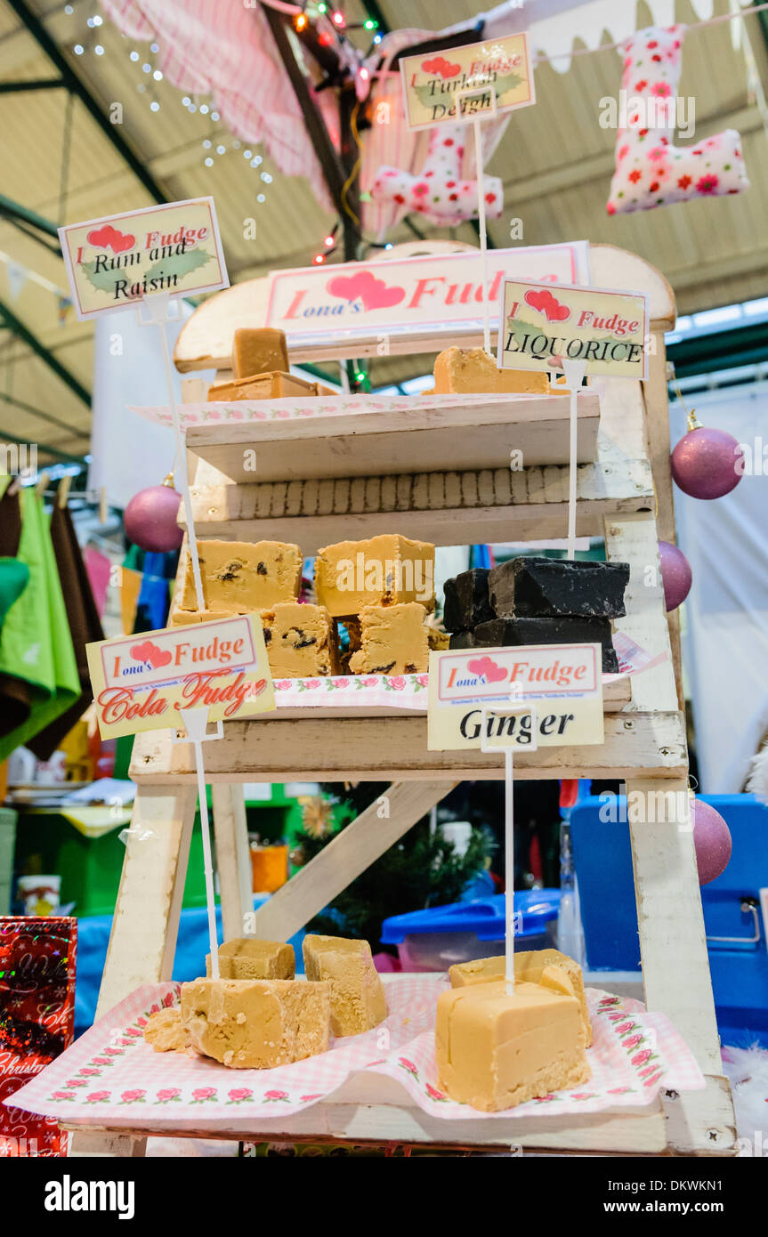 Fudge stall hi-res stock photography and images - Alamy