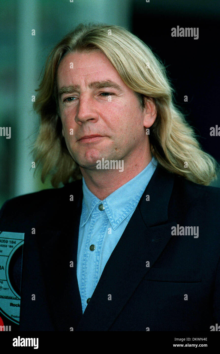 Rick parfitt of status quo hi-res stock photography and images - Alamy