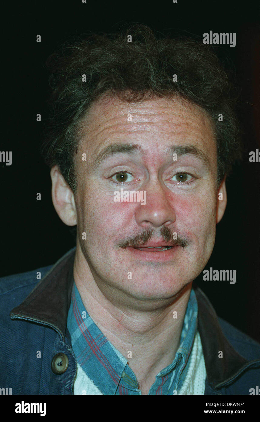 NIGEL PLANER.ACTOR & WRITER.05/01/1995.E19A17AC Stock Photo - Alamy