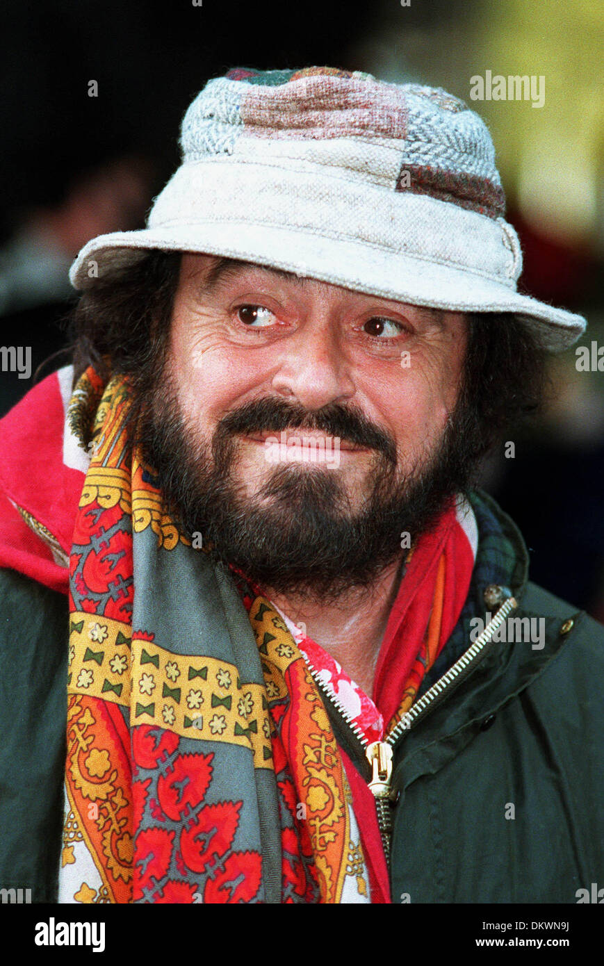Luciano pavarotti opera singer hi-res stock photography and images - Alamy
