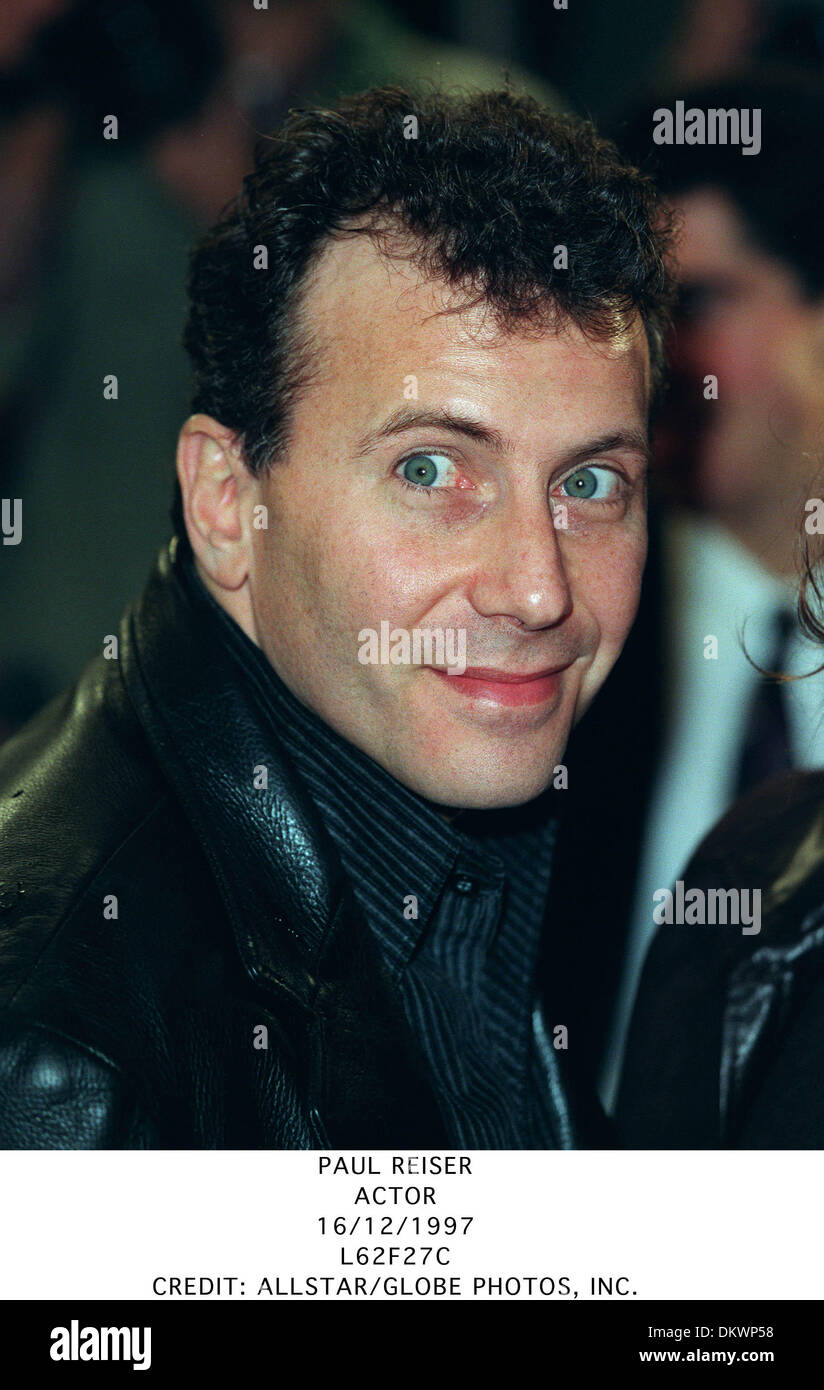 Paul reiser hi-res stock photography and images - Alamy