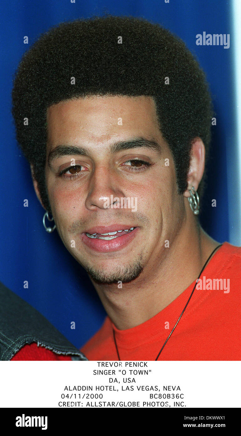 Nov. 4, 2000 - ALADDIN HOTEL, LAS VEGAS, NEVA - TREVOR PENICK.SINGER ...
