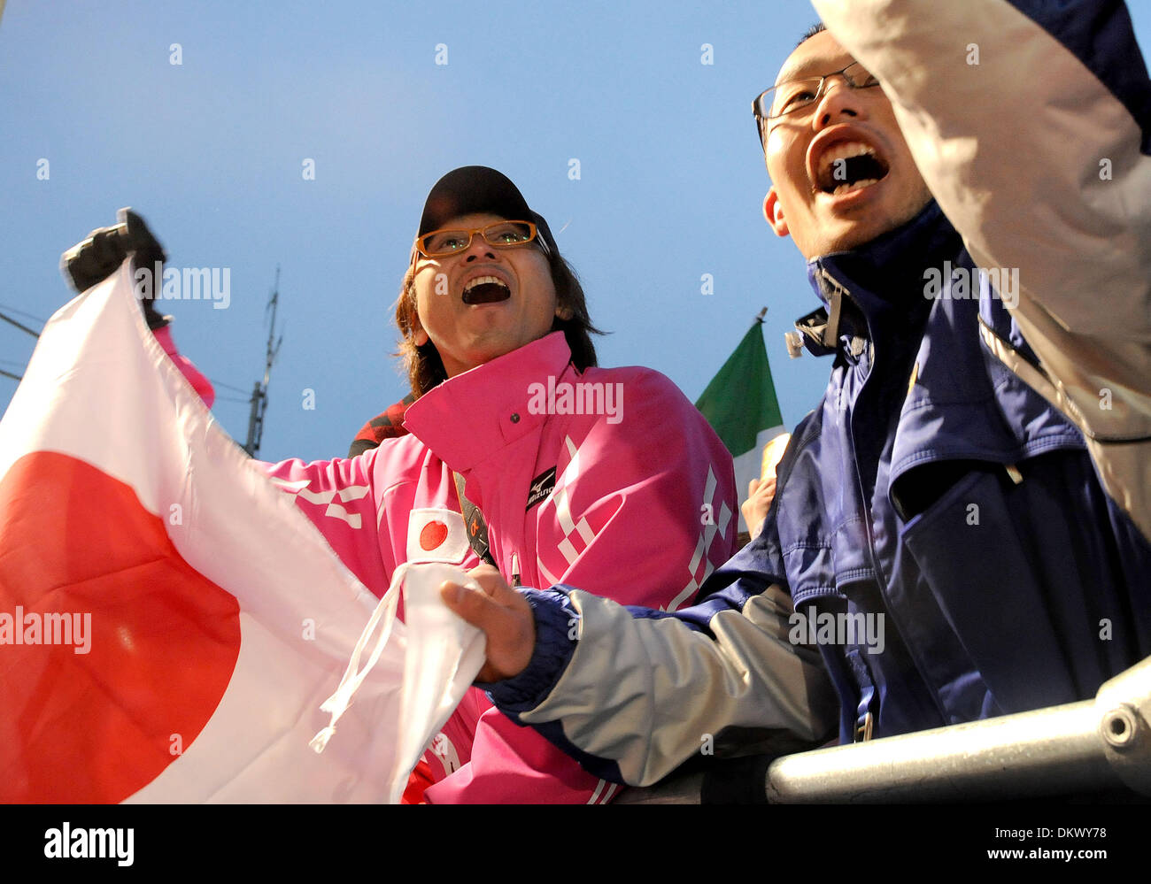 Winter olympics canada cheer hi-res stock photography and images - Alamy