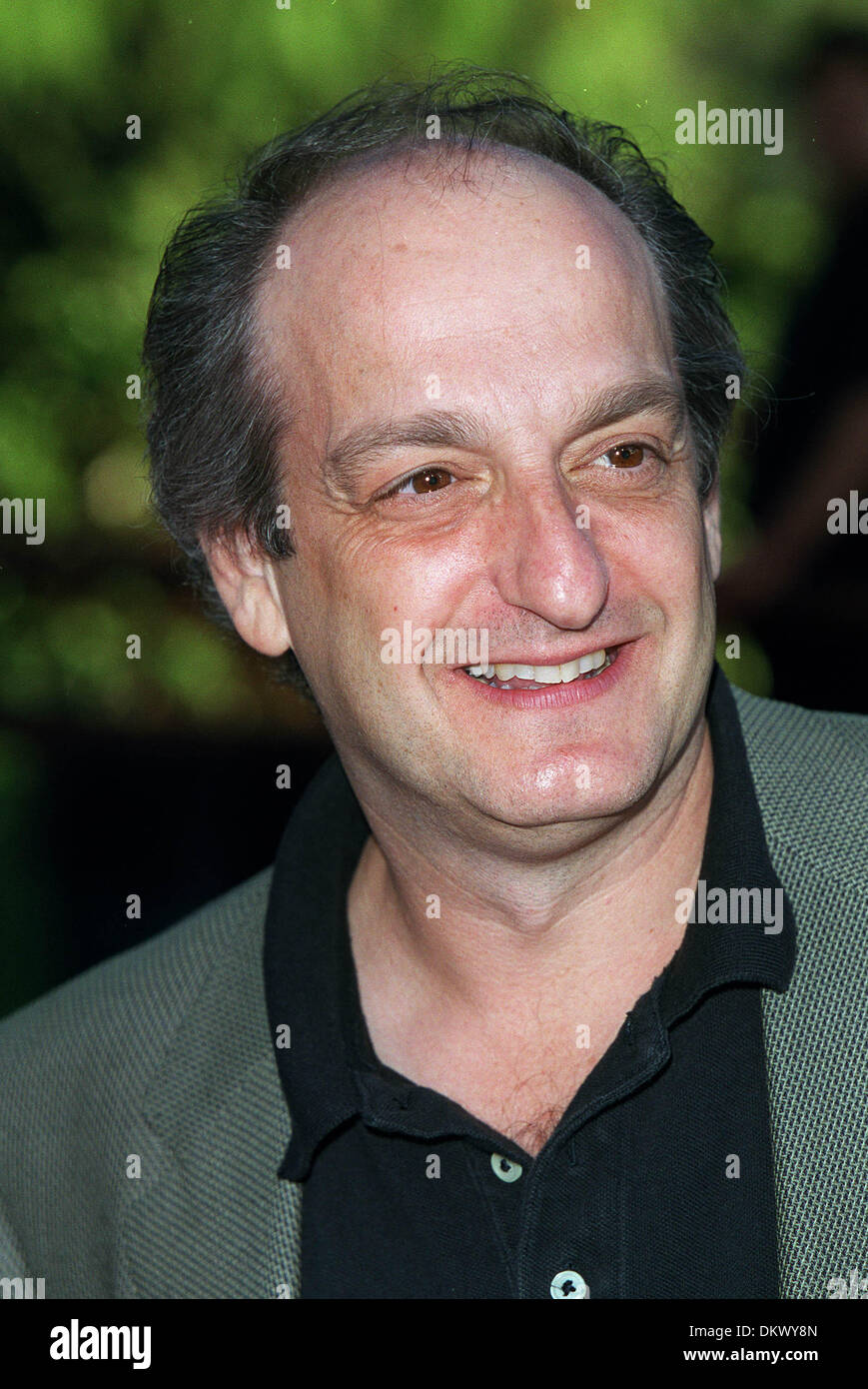 David paymer hi-res stock photography and images - Alamy